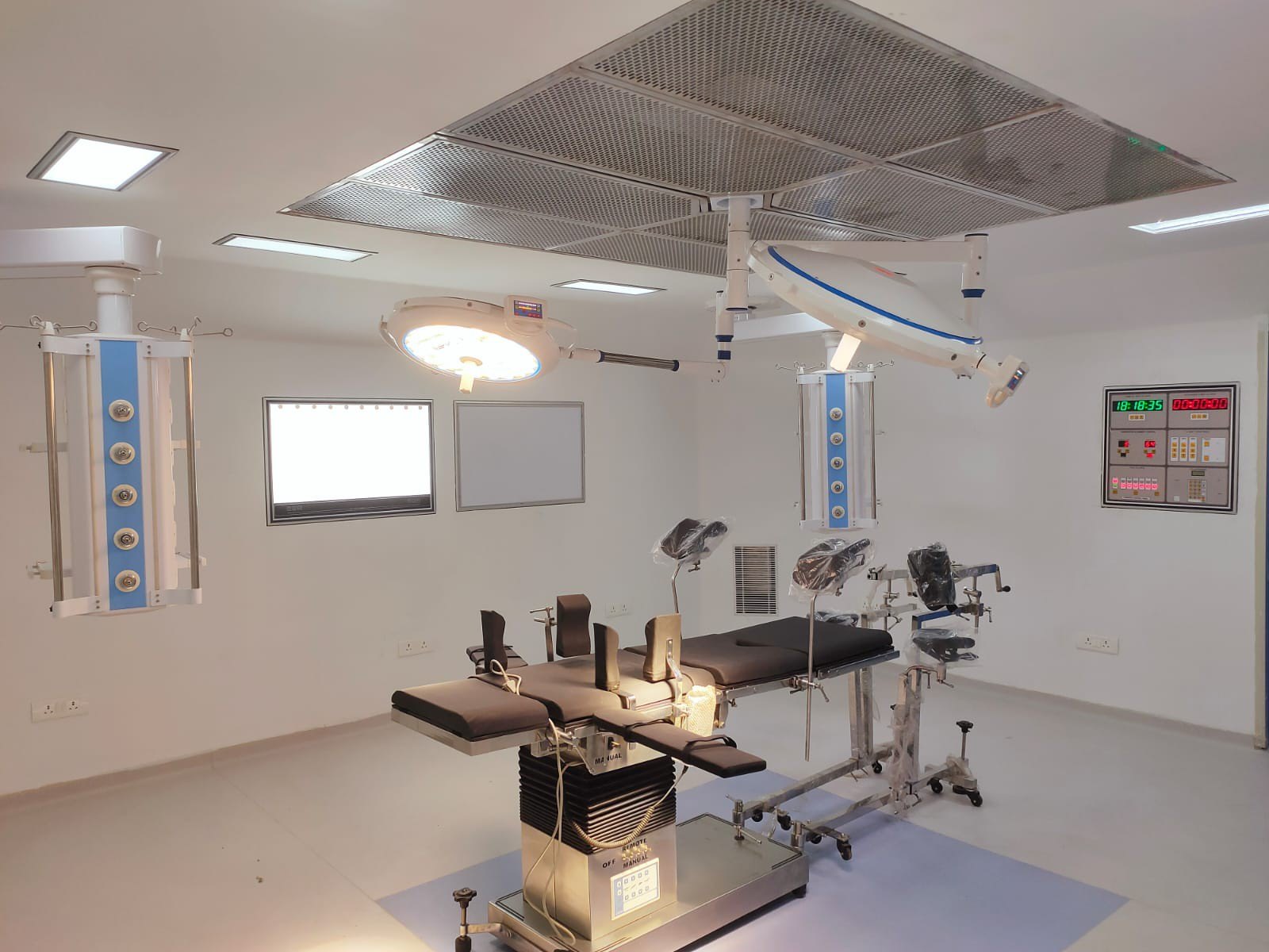 Portable ICU Ventilator Manufacturer in India | BreathX X800 Ventilator